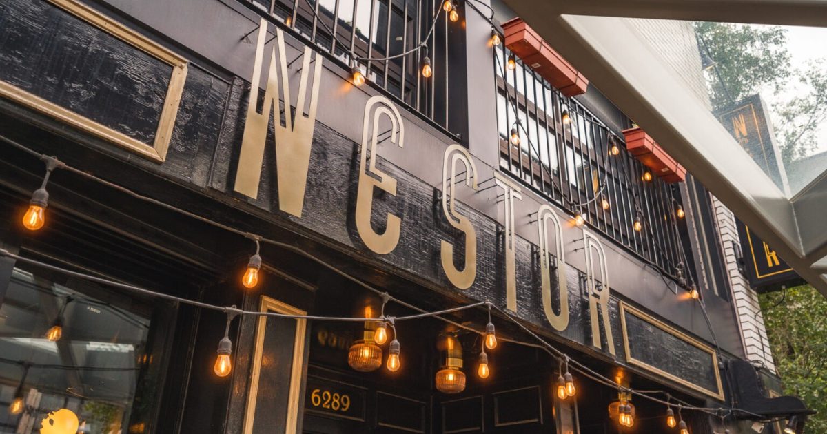 Plaza Saint-Hubert | Au cœur de la Plaza St‑Hubert : Le Nestor, le…